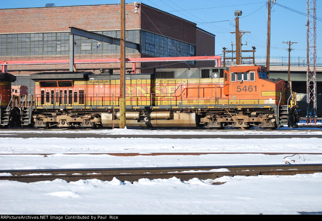 BNSF 5461